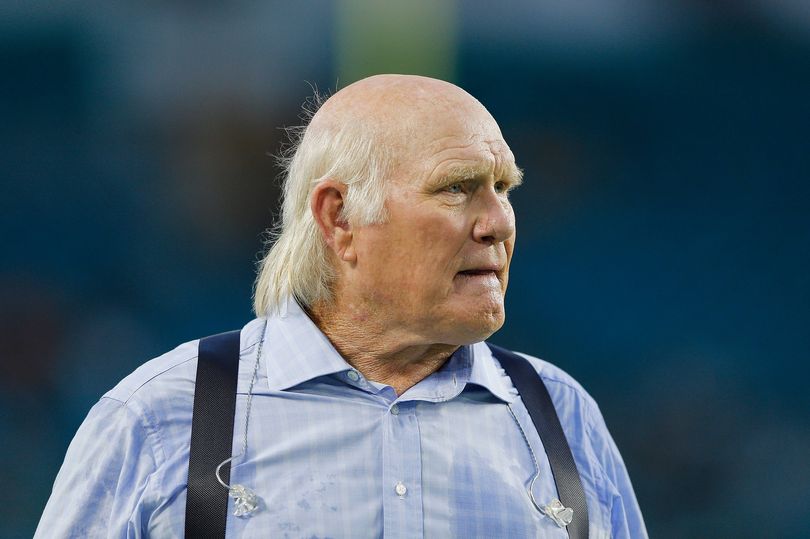Terry Bradshaw lets Michael Strahan knows what he thinks with reaction ...