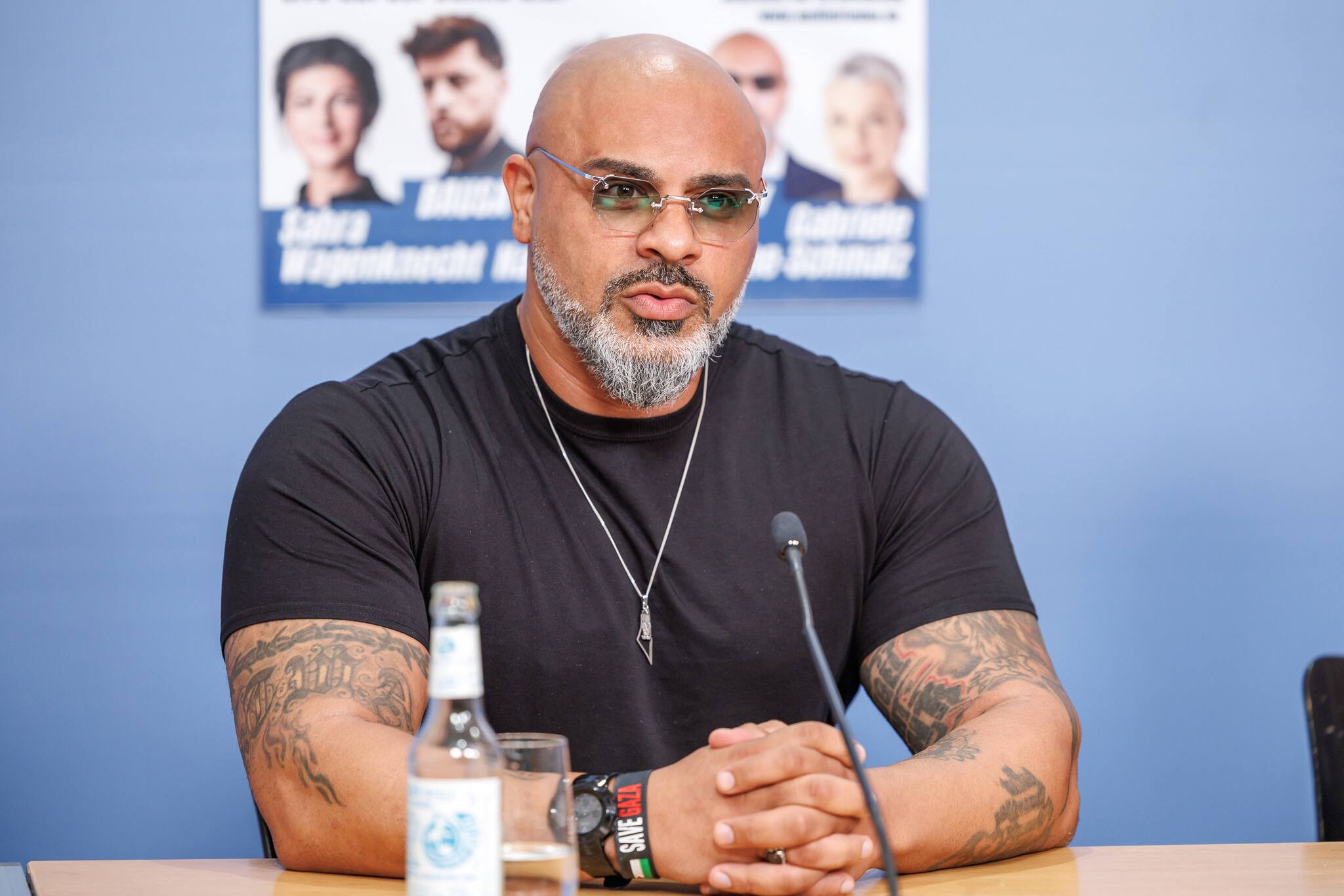 Friedenskundgebung in Berlin mit Sahra Wagenknecht, Massiv und Roger Waters