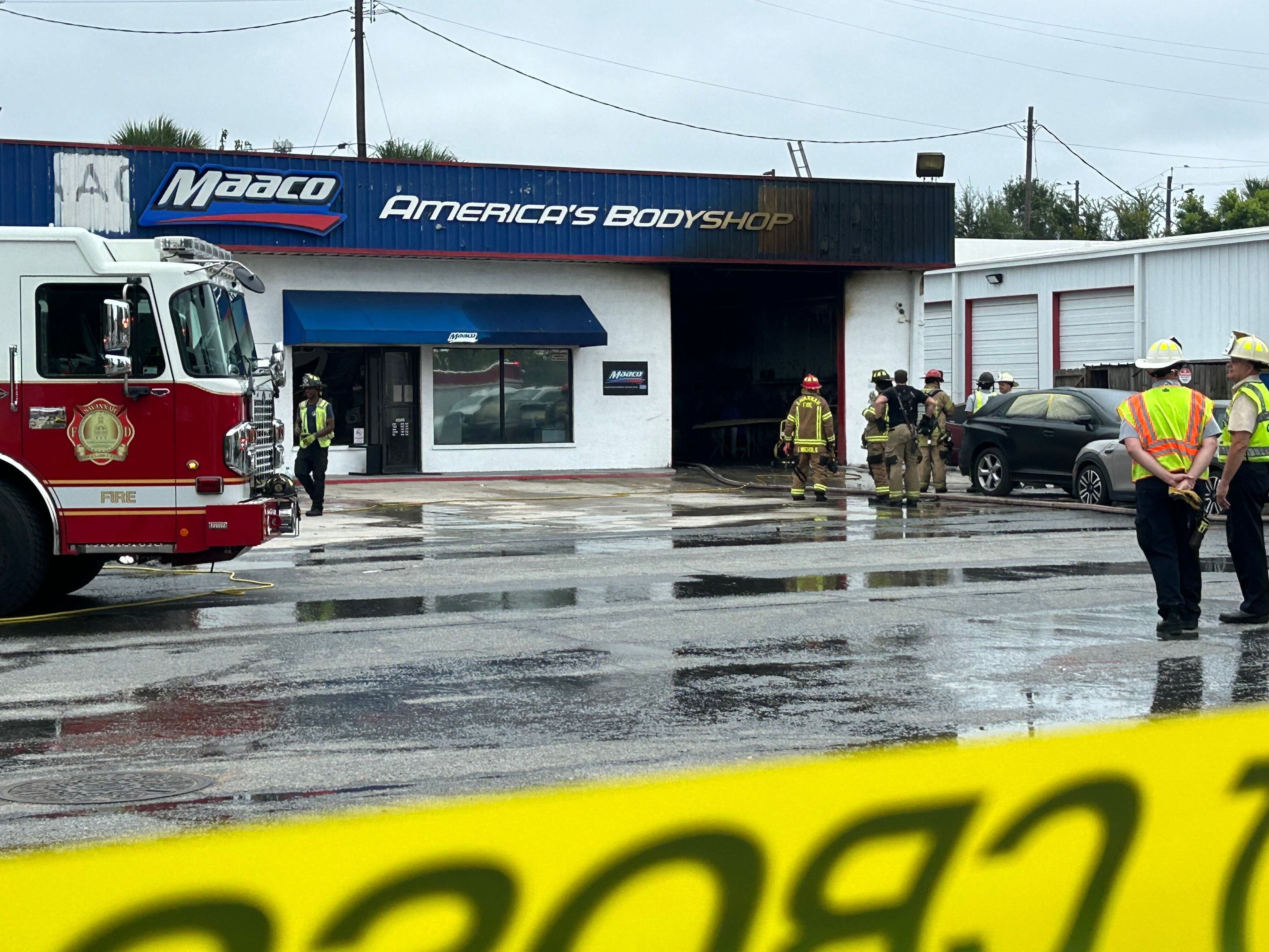 Savannah Fire responds to fire in the area of Victory and Skidaway