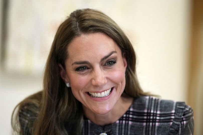 Kate Middleton's act of defiance as she cleverly 'outmanoeuvres Prince ...