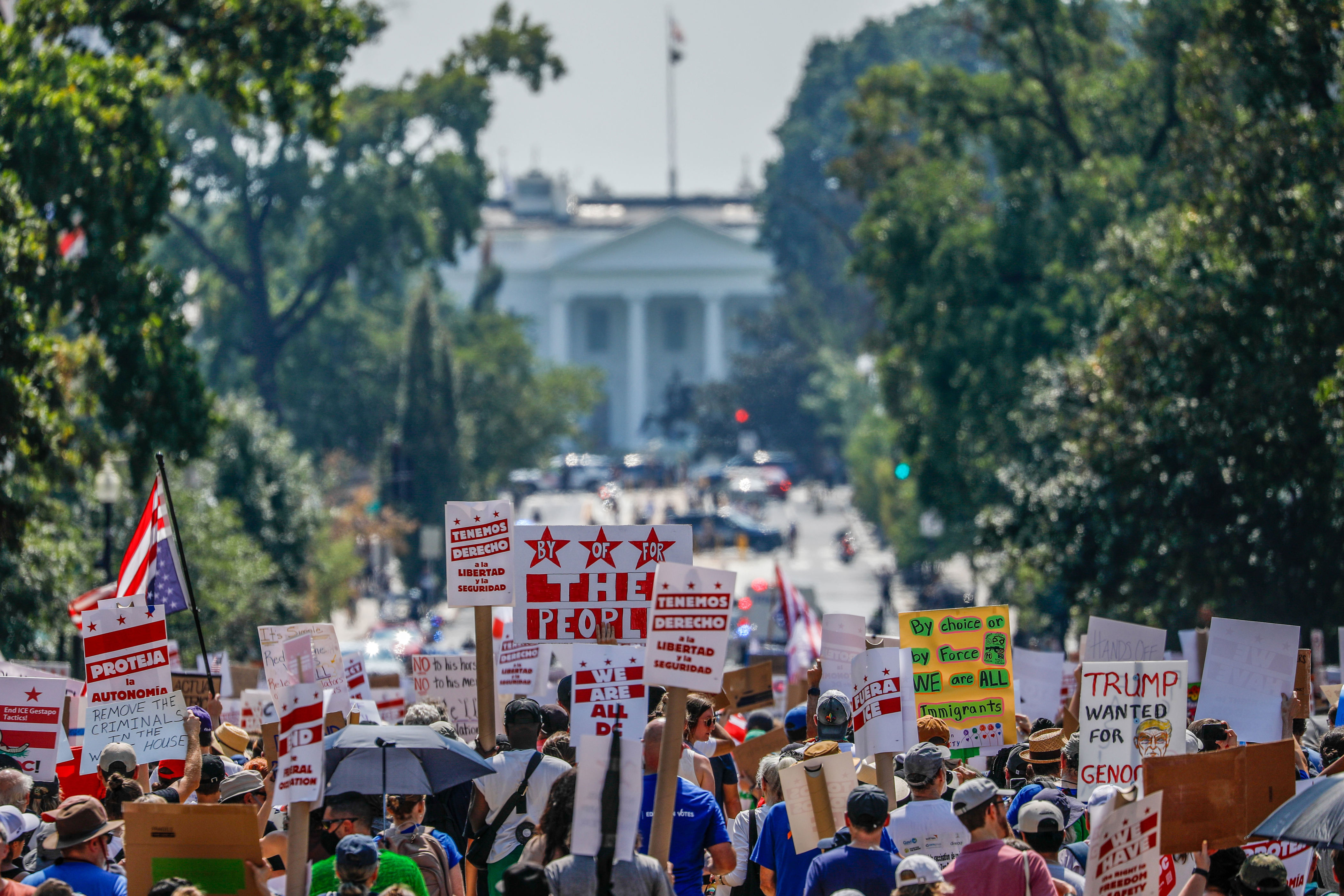 Trump Protests in Washington DC, Chicago Condemn National Guard, ICE ...