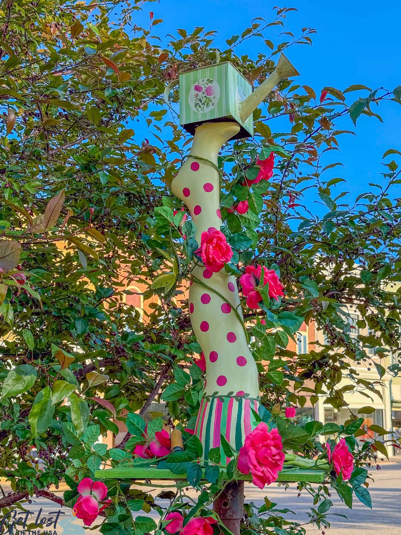 Upside-Down Legs and Other Creative Finds in Fairfield, Iowa