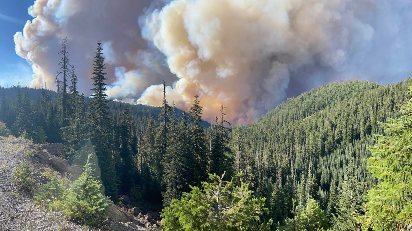 Firefighters warn Oregon's wildfire season isn't over