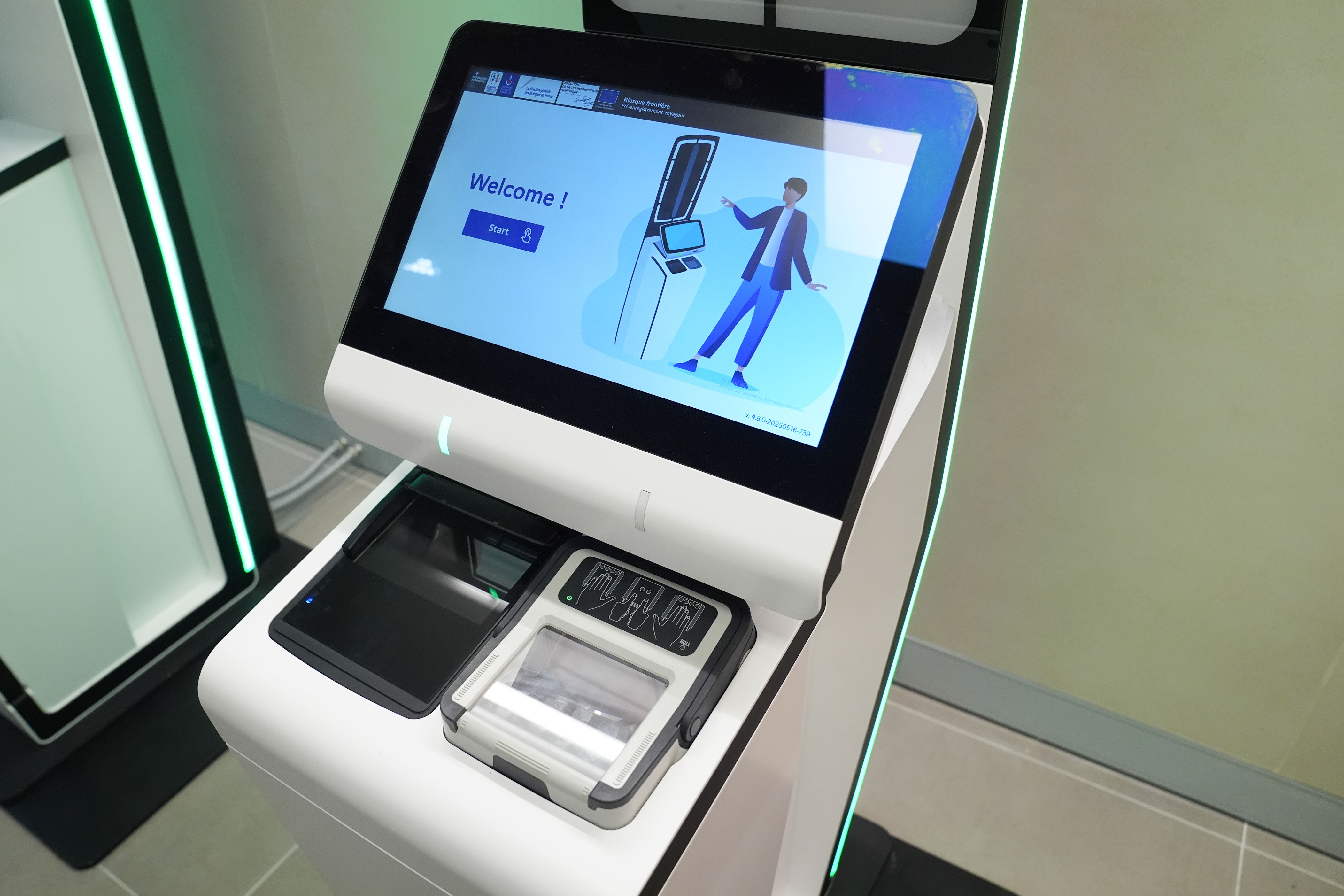 UK launches information campaign ahead of new EU border checks