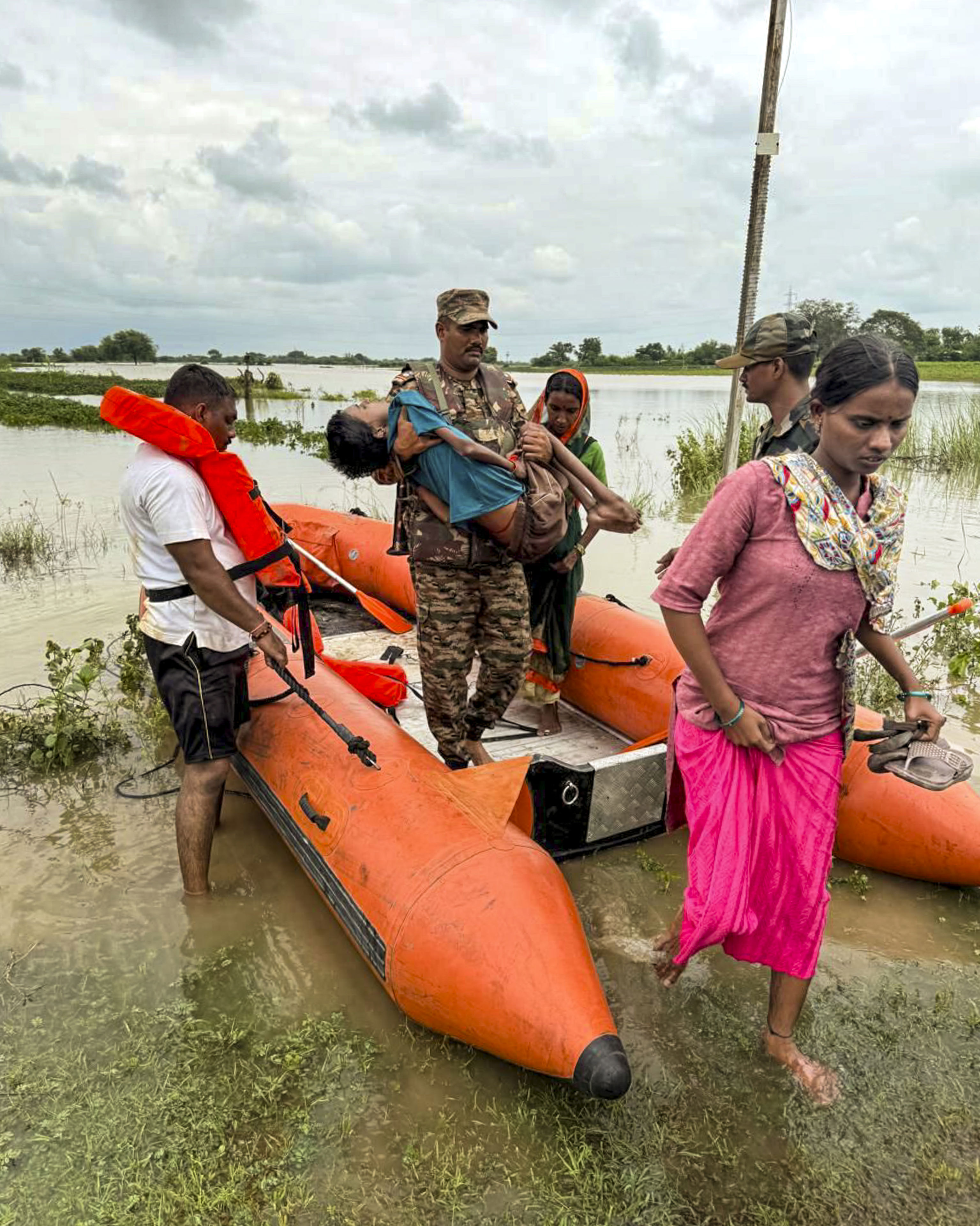 Operation Rahat: Army carrying out relief, restoration efforts in flood ...