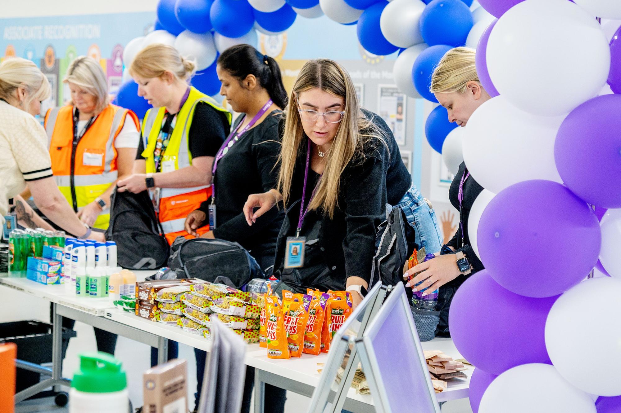 Emergency essentials kits work £3,000 packed by Amazon for people ...