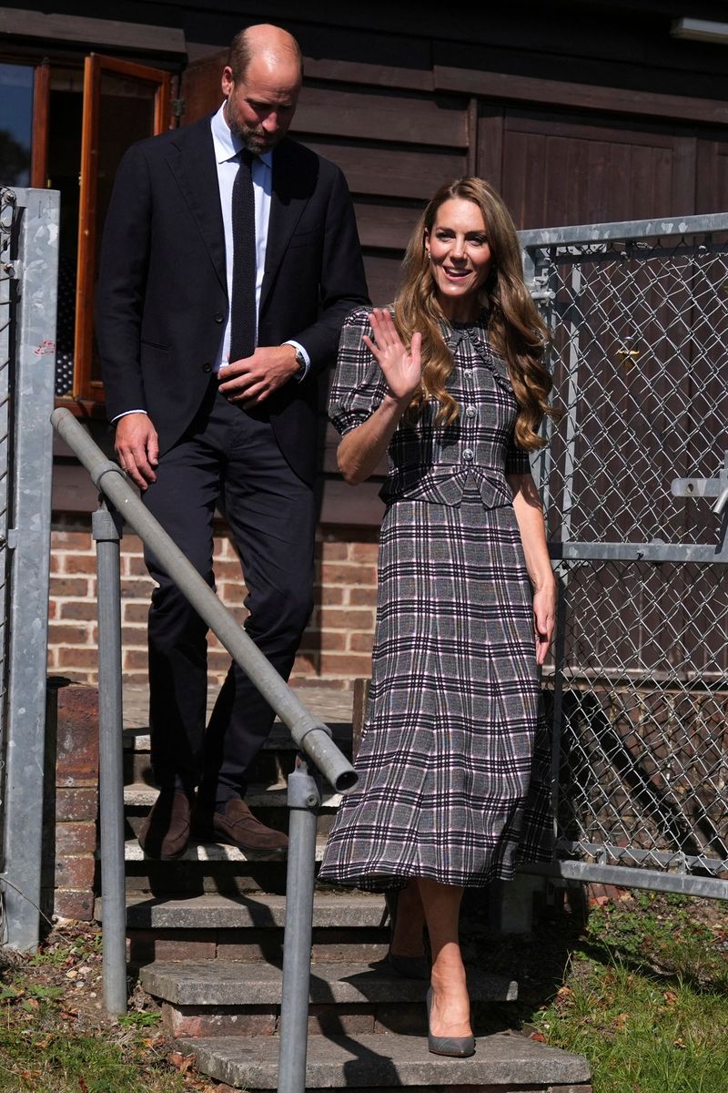 Kate Middleton's surprise reappearance with William overshadows Harry's ...