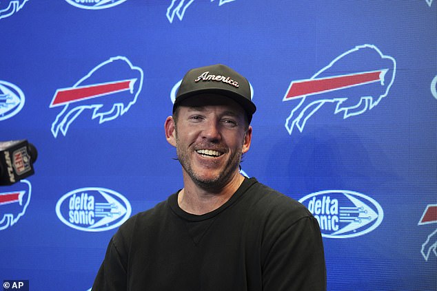 Fans can't believe wild story of Bills kicker Matt Prater, 41, after ...