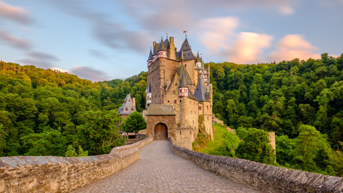 14 Castles You Can Actually Visit With Kids