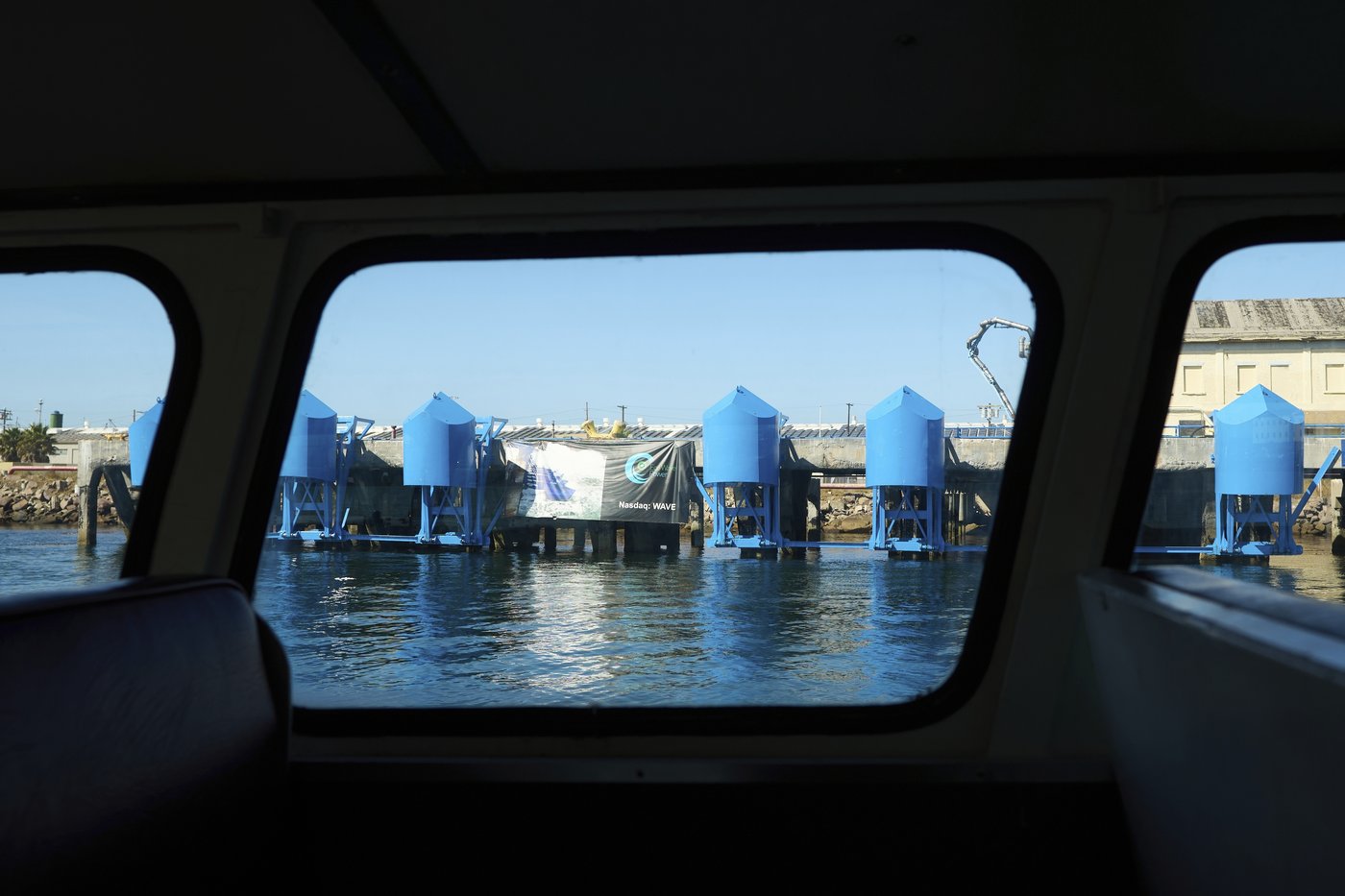 In LA port, bobbing blue floats are turning wave power into clean energy
