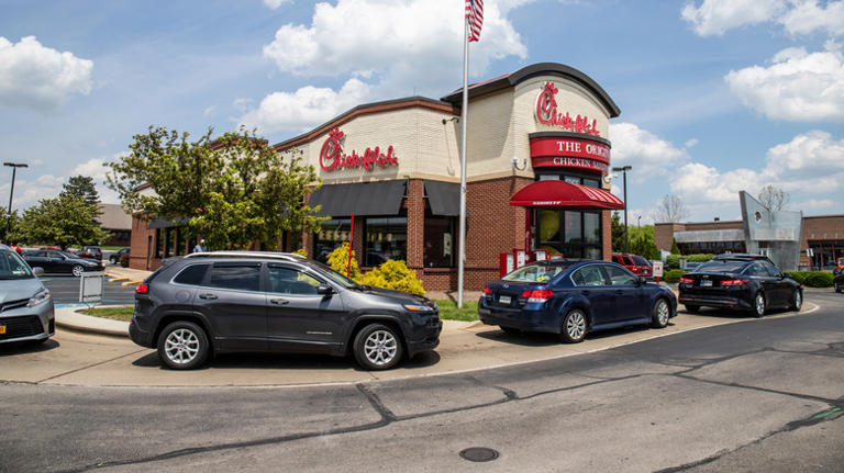 How Any Fast Food Drive-Thru Line Can Indicate Avoidable Red Flags