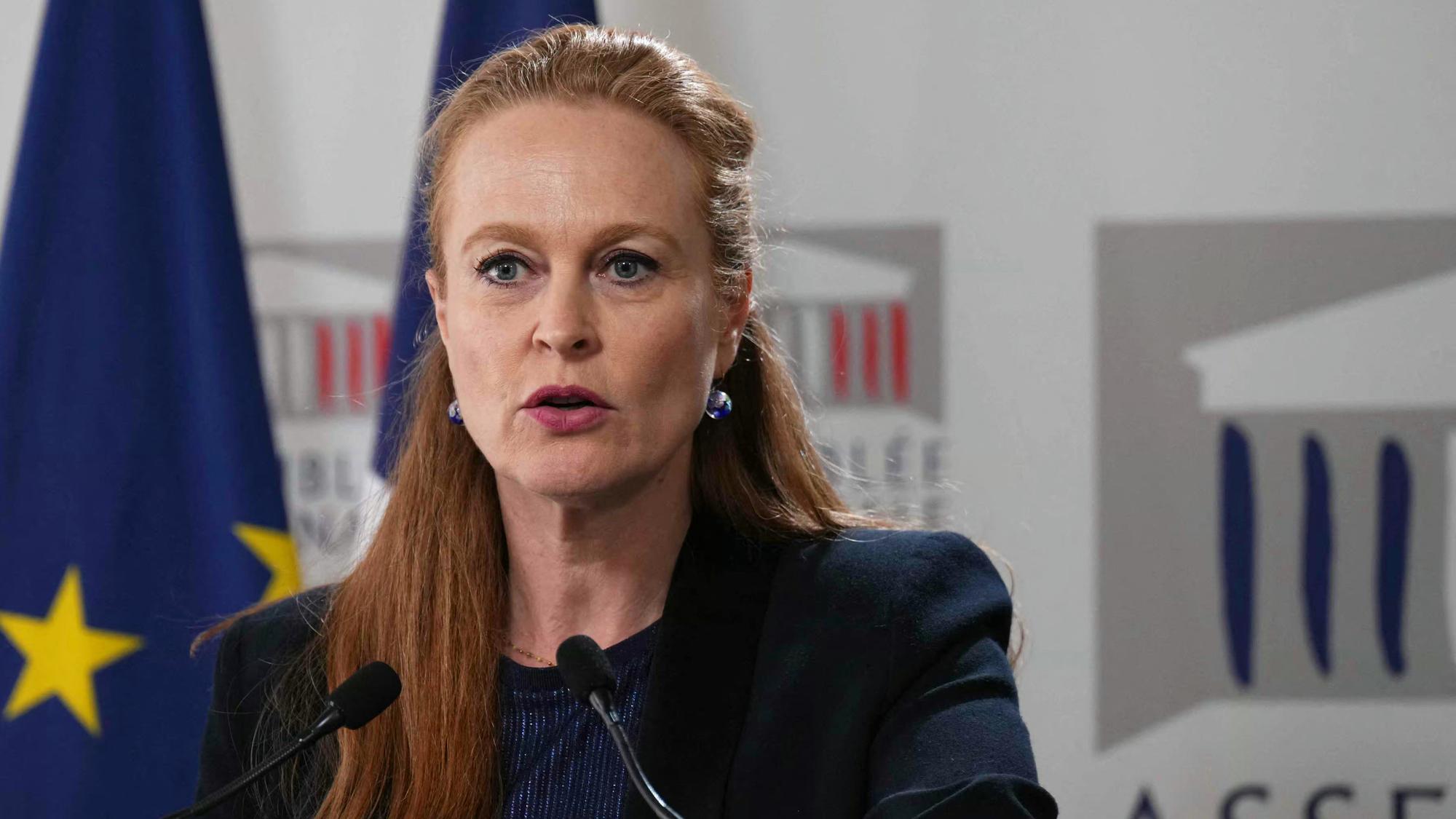 Violette Spillebout n’a pas voté la confiance à François Bayrou, son ...