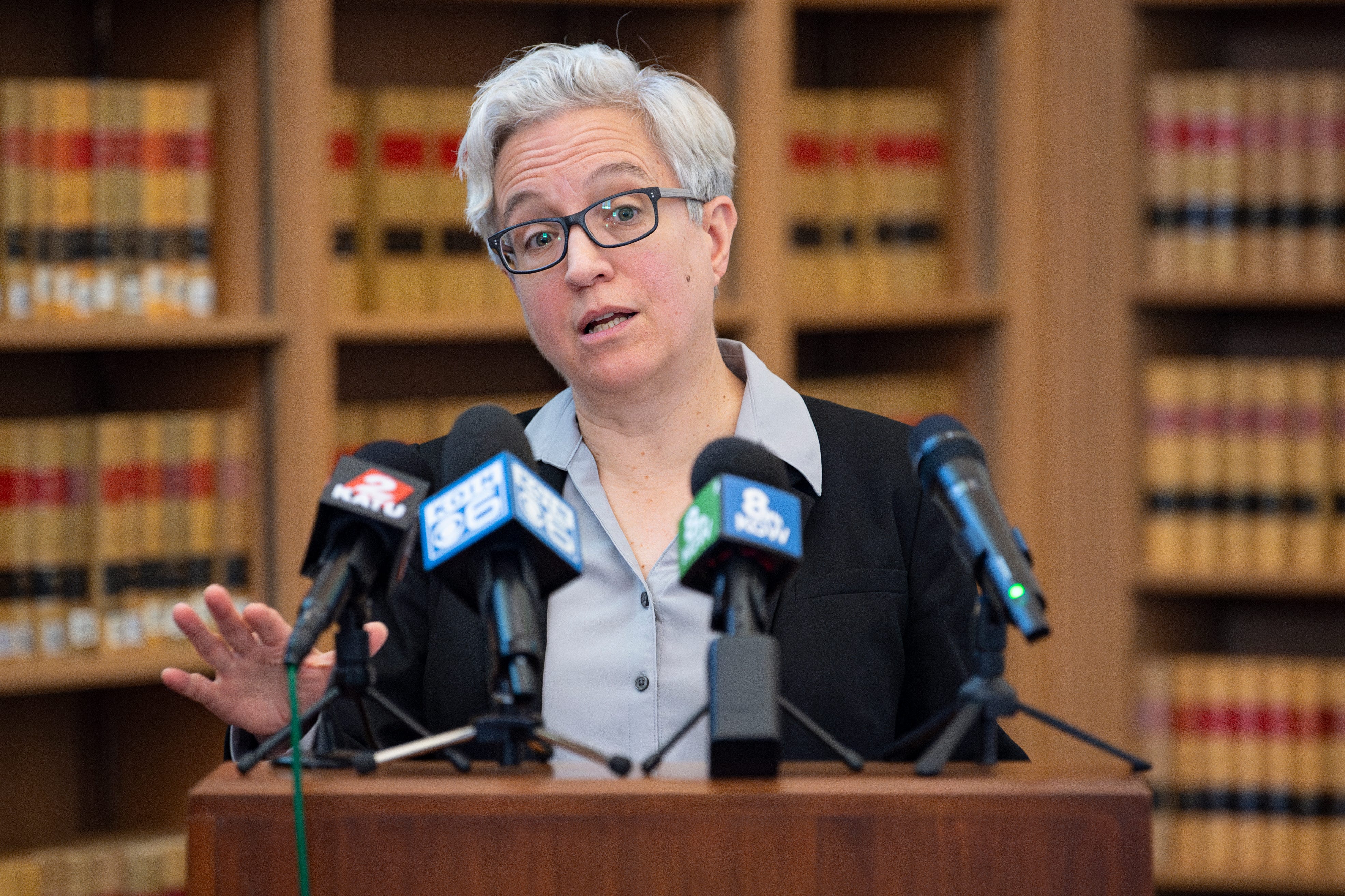 Oregon Gov. Tina Kotek directs agency leaders to begin 'immediate cost ...