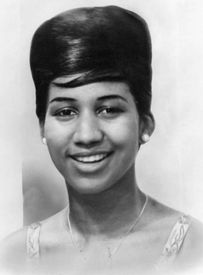 25 Celebrity Yearbook Photos from the 1960s