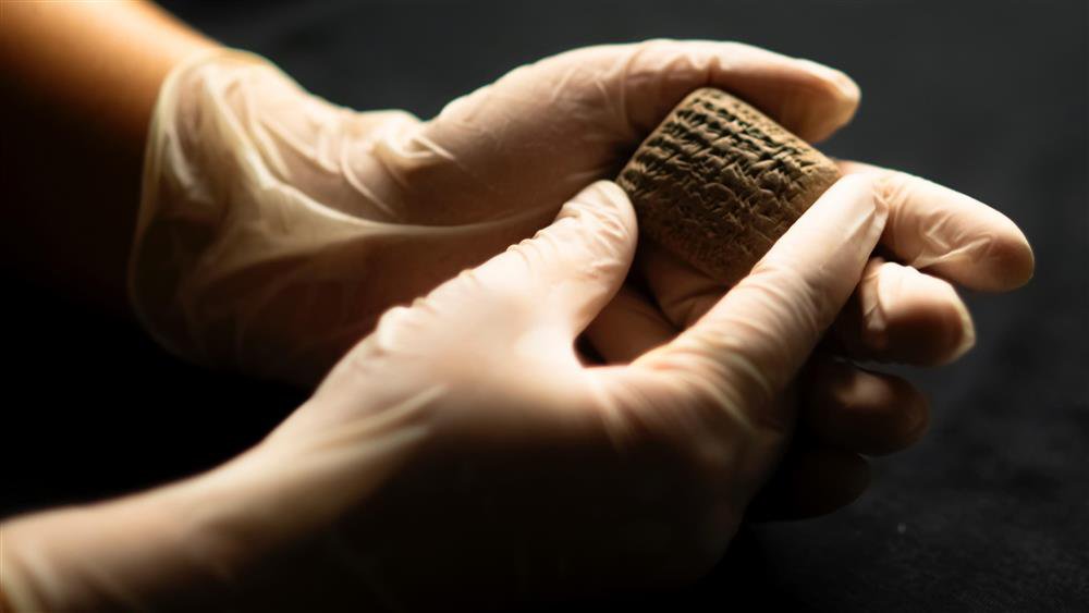 Mysterious ancient tablet that could be a shopping list is discovered