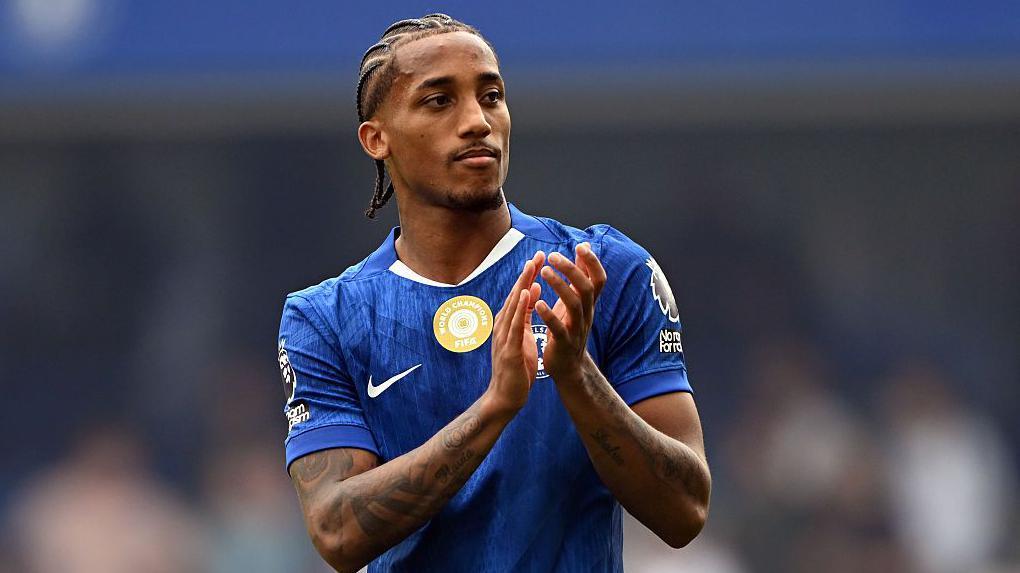 Premier League: What are the rules on squad lists?