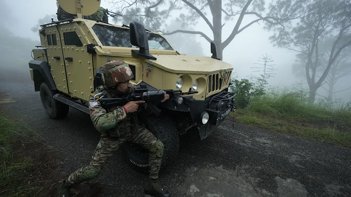 Massive combing after suspicious movement along LoC in Uri