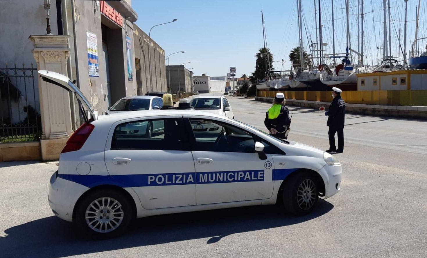 Marsala, sequestrati 19 scooter senza targa