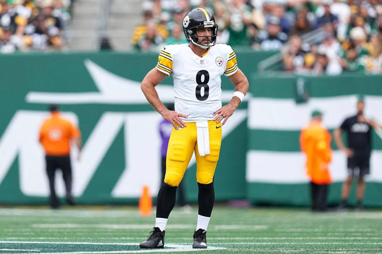 Terry Bradshaw lets Michael Strahan knows what he thinks with reaction ...