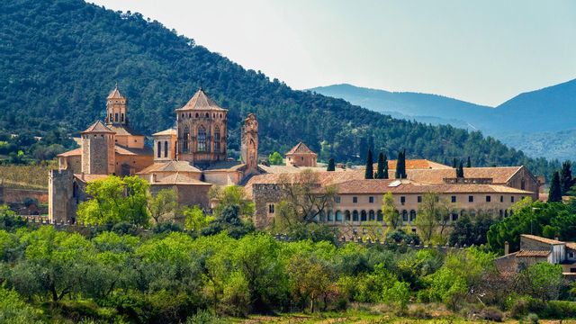 Uno de los monasterios más grandes de Europa está en este precioso ...