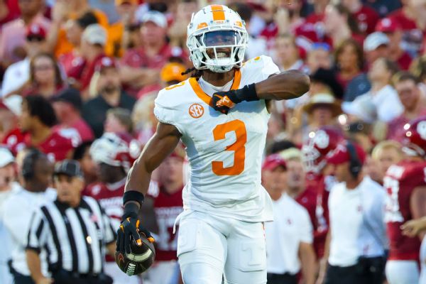 Sources: Tennessee starting CBs McCoy, Gibson out vs. Georgia