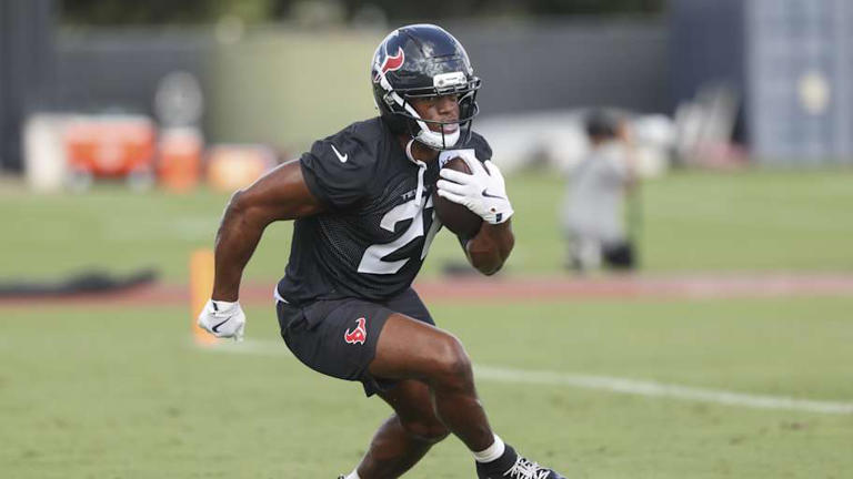 DeMeco Ryans Shares Thoughts on Nick Chubb's Texans Debut