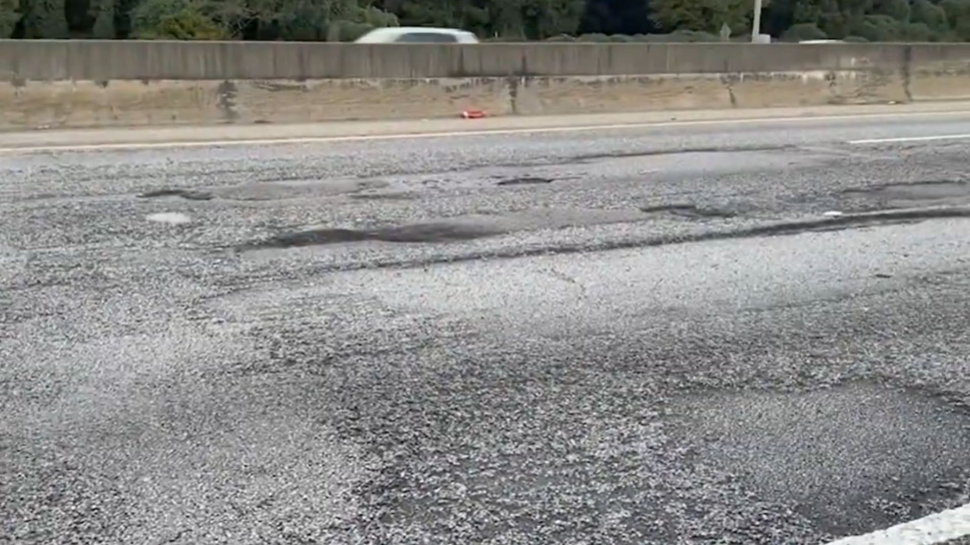 10 US Cities With The Most Potholes & 10 With The Least