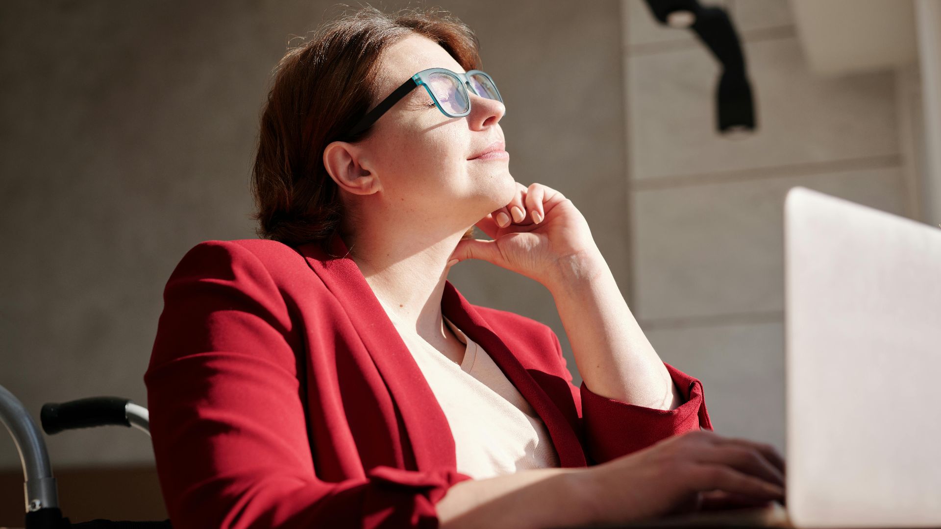 10 Compliments Women Love To Hear & 10 That Men Do