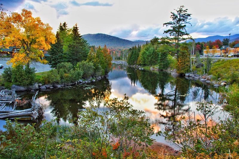 10 Mountain Towns With Year-Round Family Activities