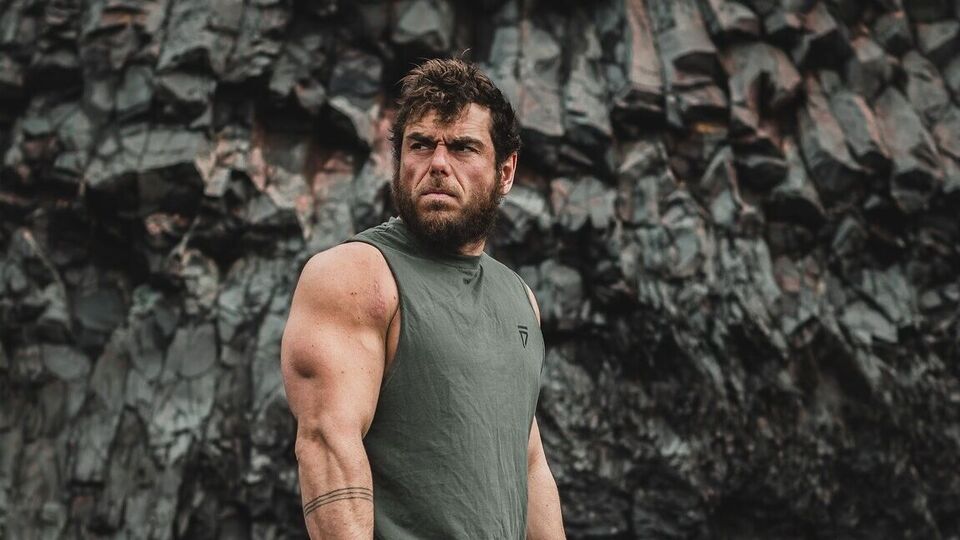 Ross Edgley first ever to swim 1,000 miles around Iceland, receives ...