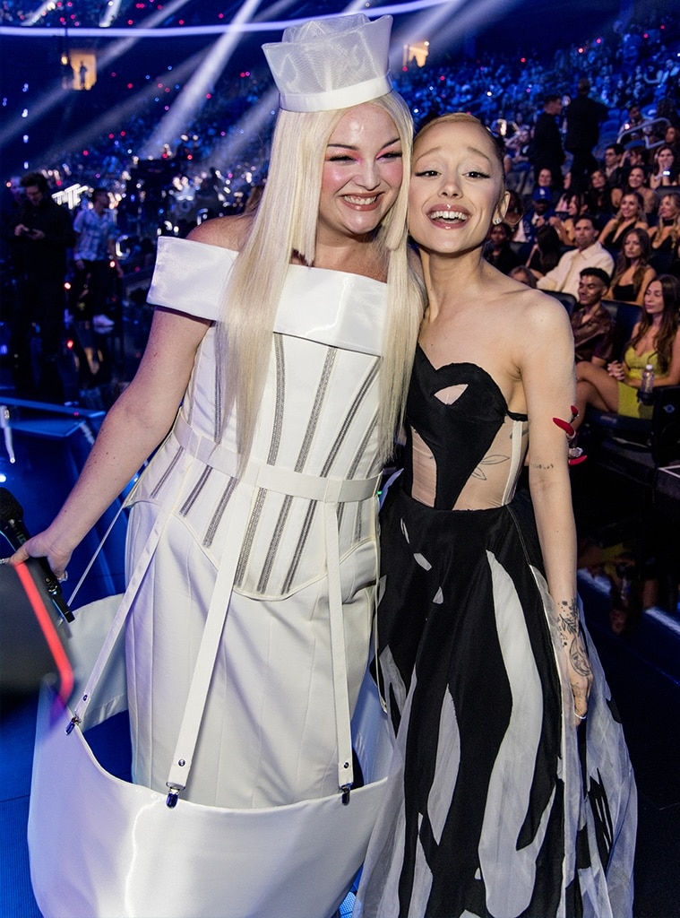 VMAs 2025: Ariana Grande Reacts to Megan Stalter Getting Misidentified