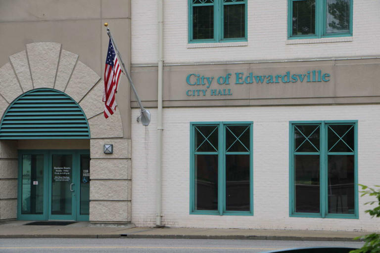 Edwardsville utility billing upgrade requires new online accounts
