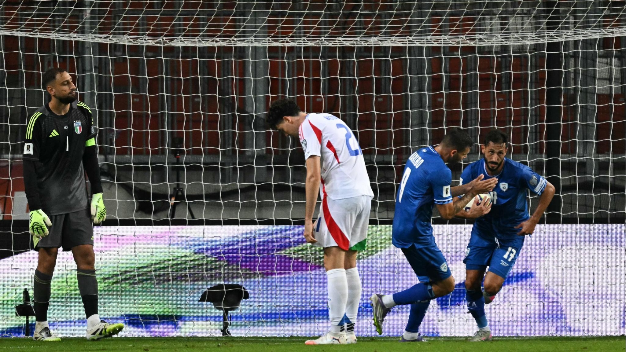 Dopo l'autorete di Locatelli arriva quella di Bastoni