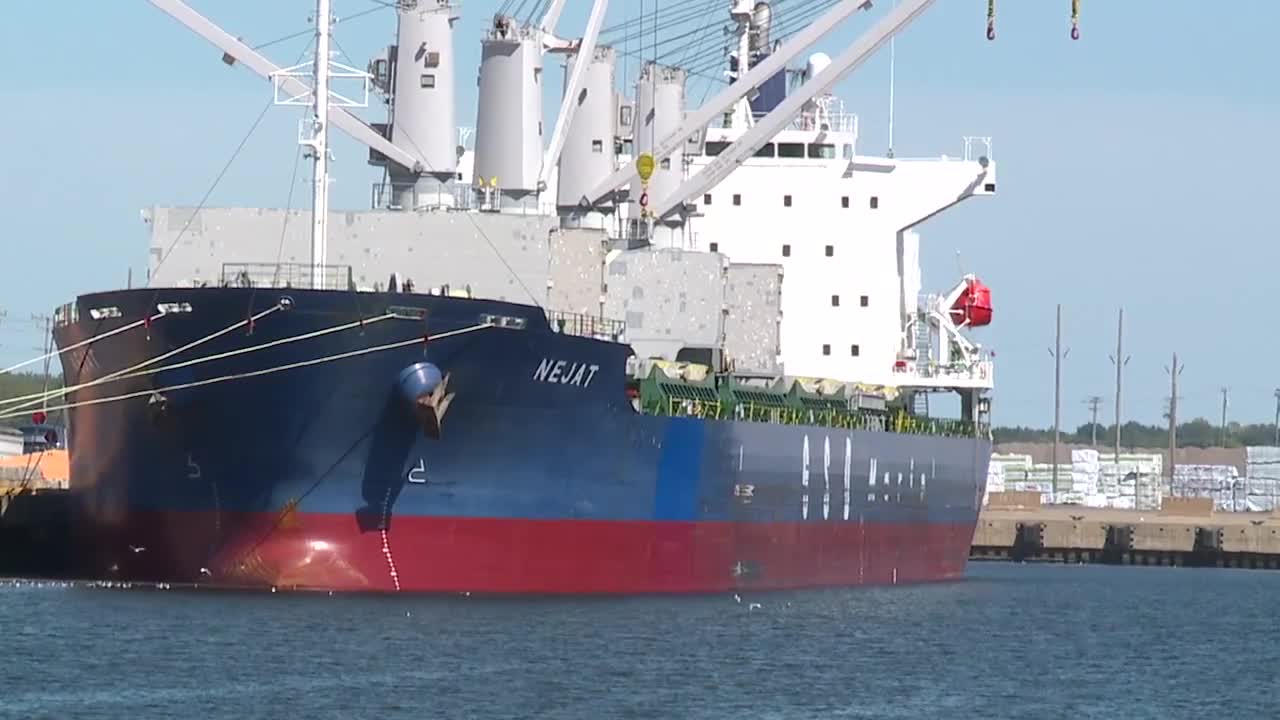 Federal team tours Sparrows Point terminal project site