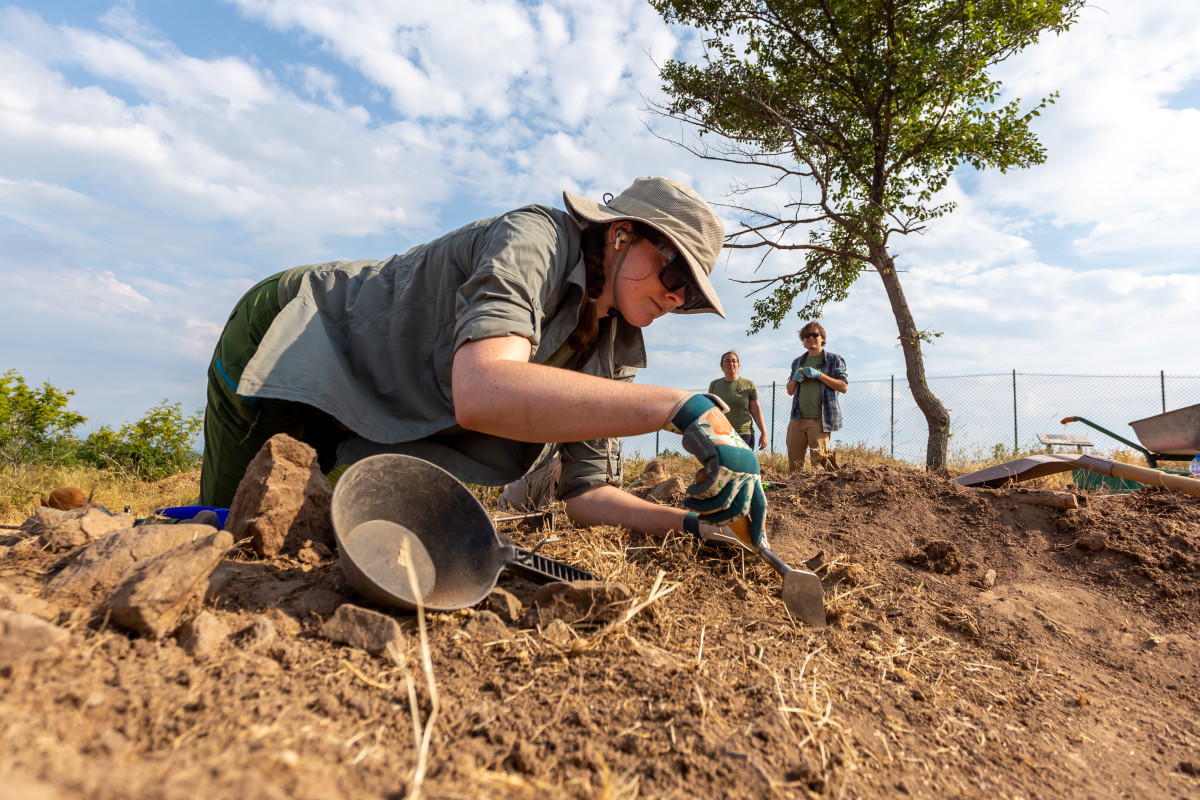 'Doorway' of Unknown Origin Sparks Extraterrestrial Theories