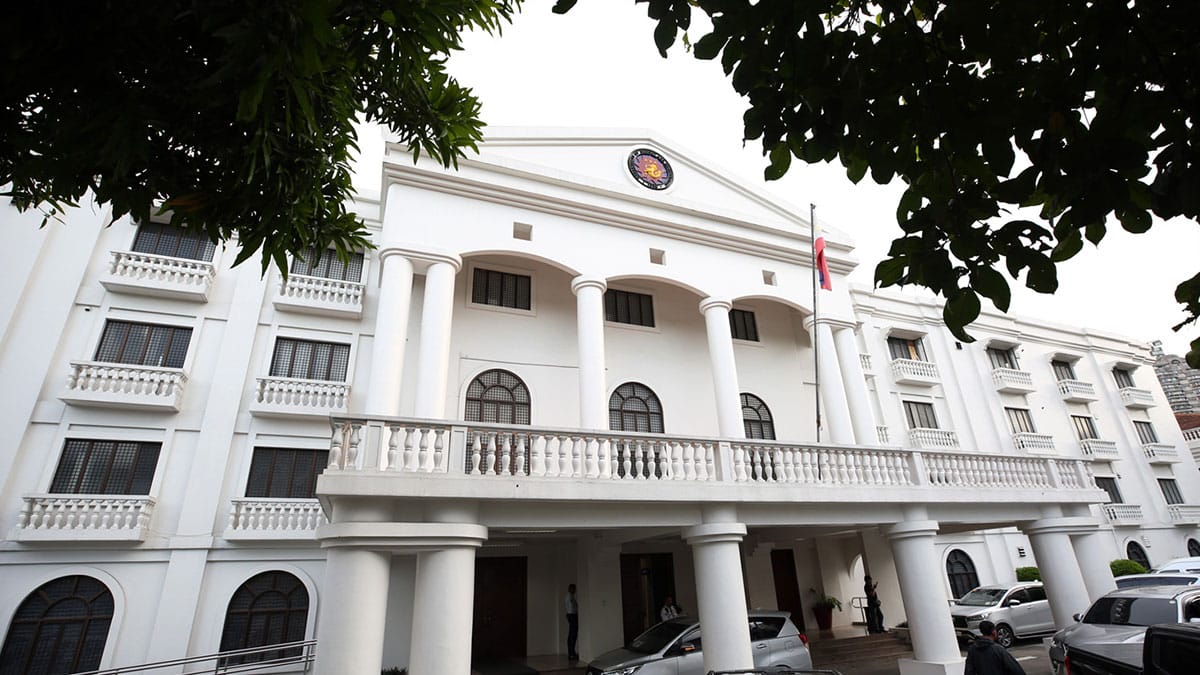 DBM to expand blacklist of flood control project builders