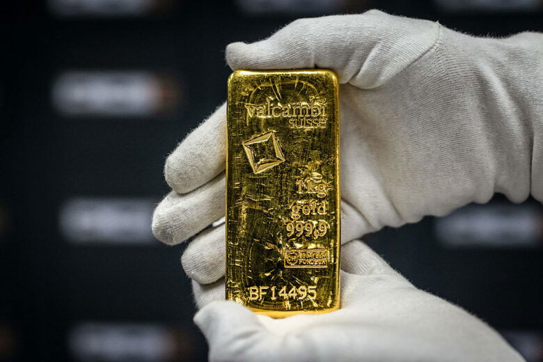 Goud zet indrukwekkende rally in 2026 voort; olieprijzen vinden ...