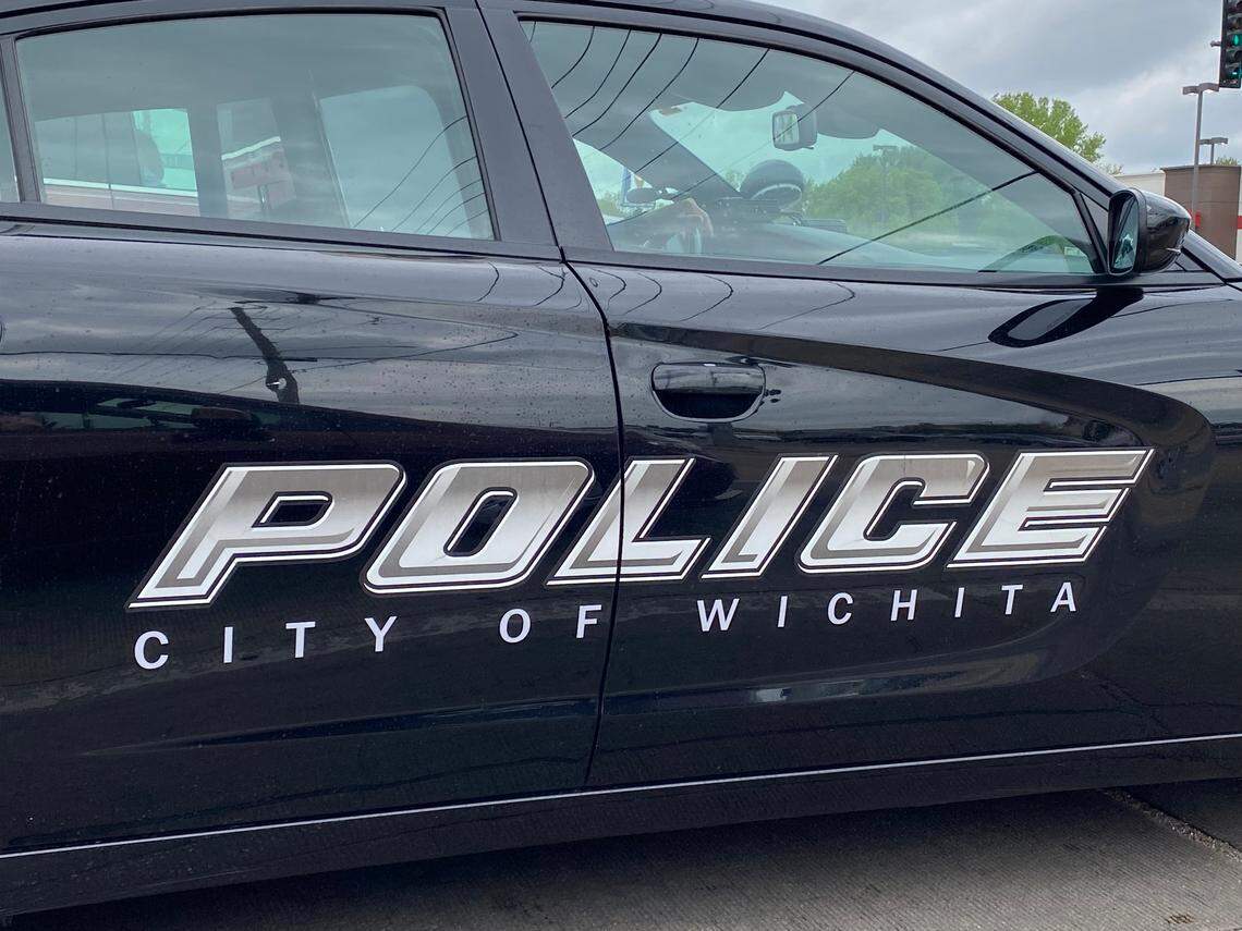 Former Wichita officer charged after crashing into vehicle while ...