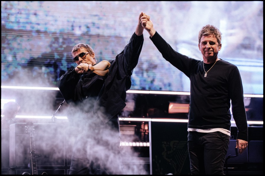 Oasis wraps up U.S. leg of Live ’25 Tour in L.A.