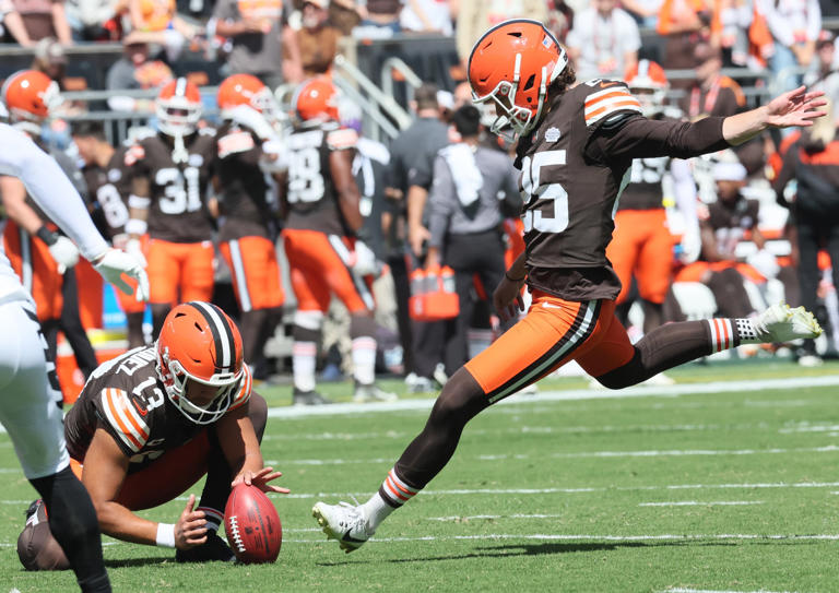 Browns without obvious plan B at kicker as Andre Szmyt’s debut goes ...
