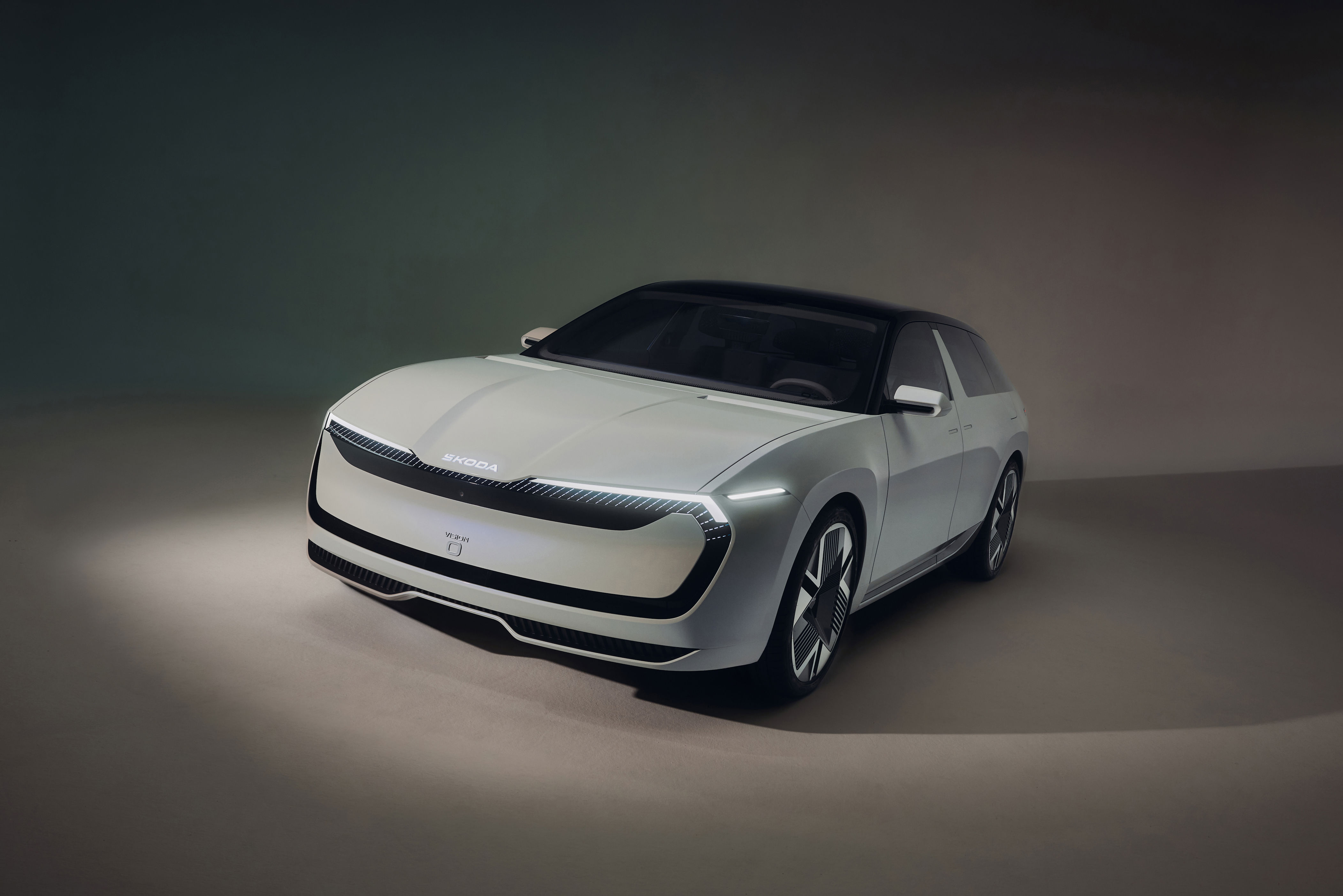 Škoda Vision O: Electrified future Estate with the next generation of ...