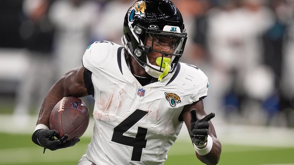 Philadelphia Eagles acquire RB Tank Bigsby in trade with Jacksonville ...
