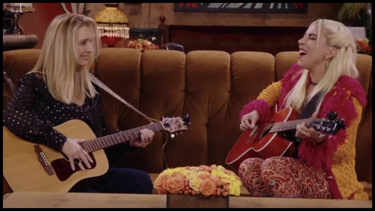 When 'Wednesday' star Lady Gaga almost made Lisa Kudrow cry on ‘Friends ...