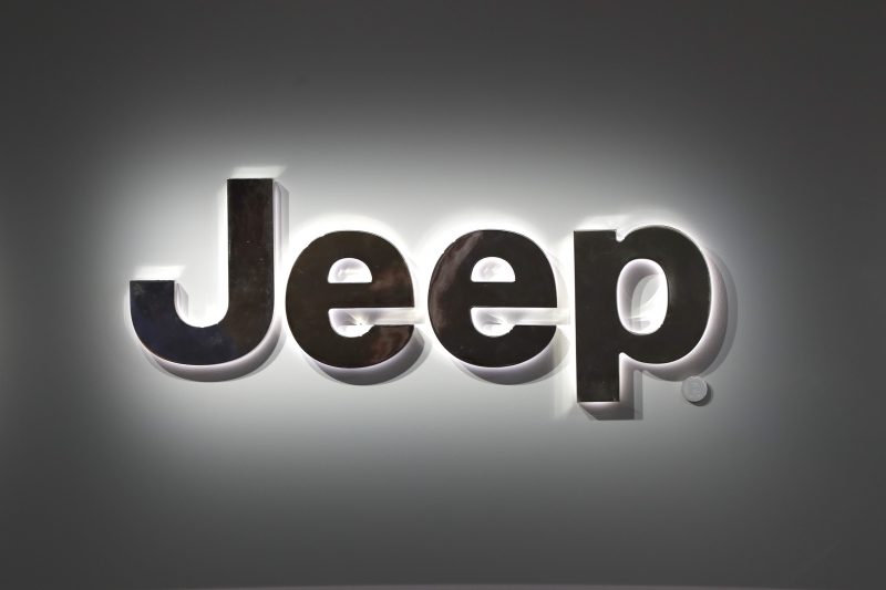 Nearly 92,000 Jeeps recalled by Chrysler