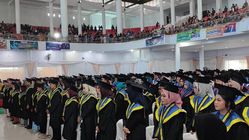 Sejarah Baru di Wisuda UNASMAN 2025: Dua Lulusan Raih IPK Sempurna!