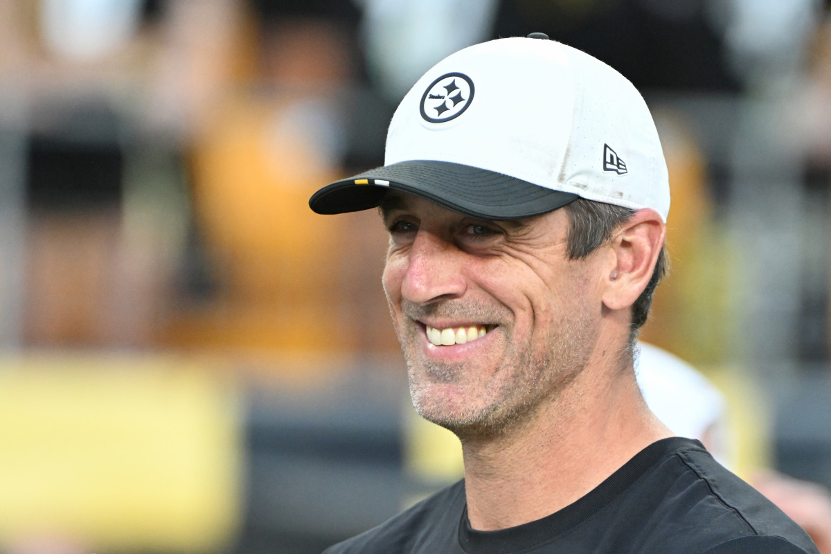 NFL QB Aaron Rodgers Mentions His Mystery Wife After Steelers Game