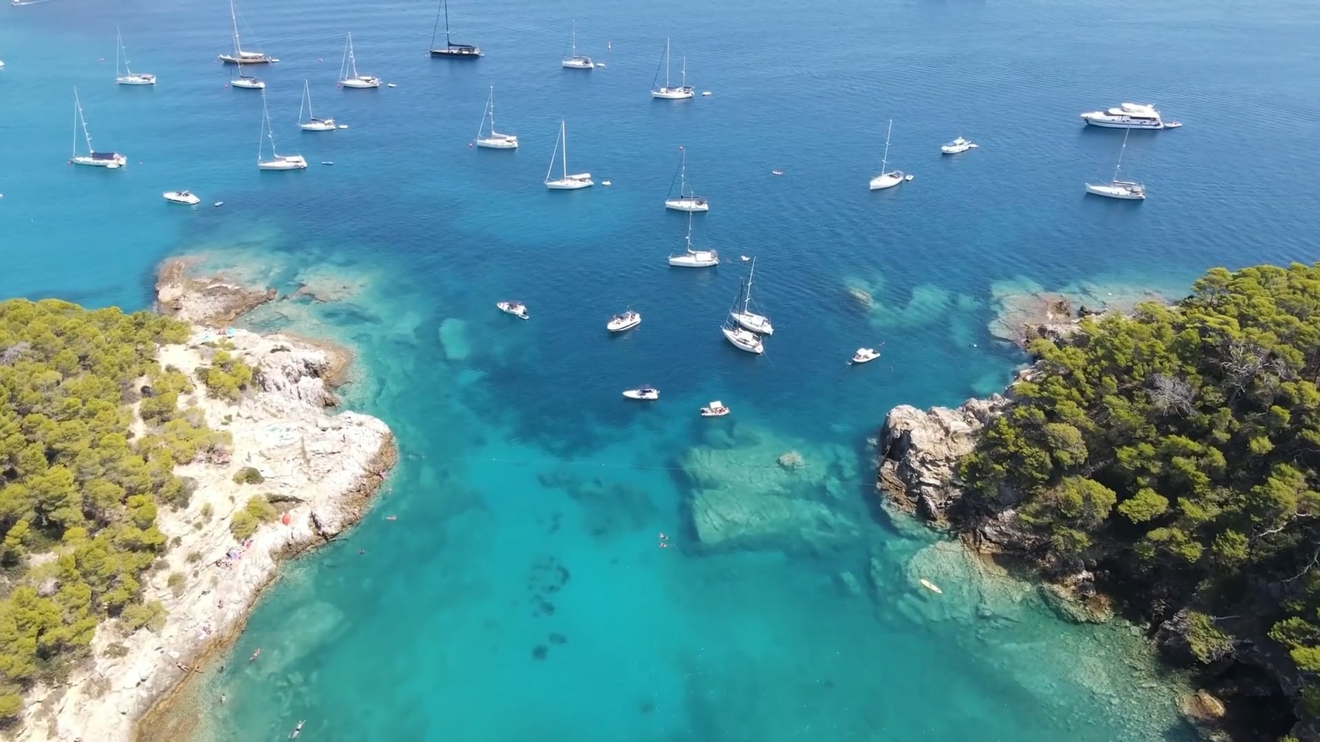 Un drone découvre les îles Tremiti, les magnifiques îles adriatiques de ...