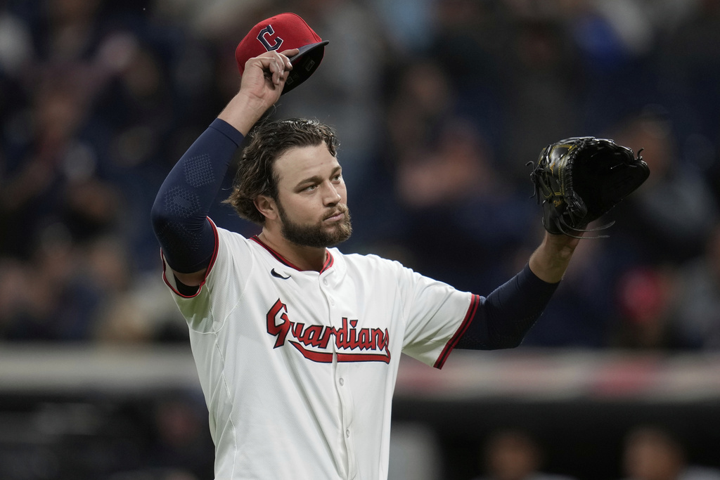 No no-no: Slade Cecconi flirts with ending Guards' long no-hitter ...