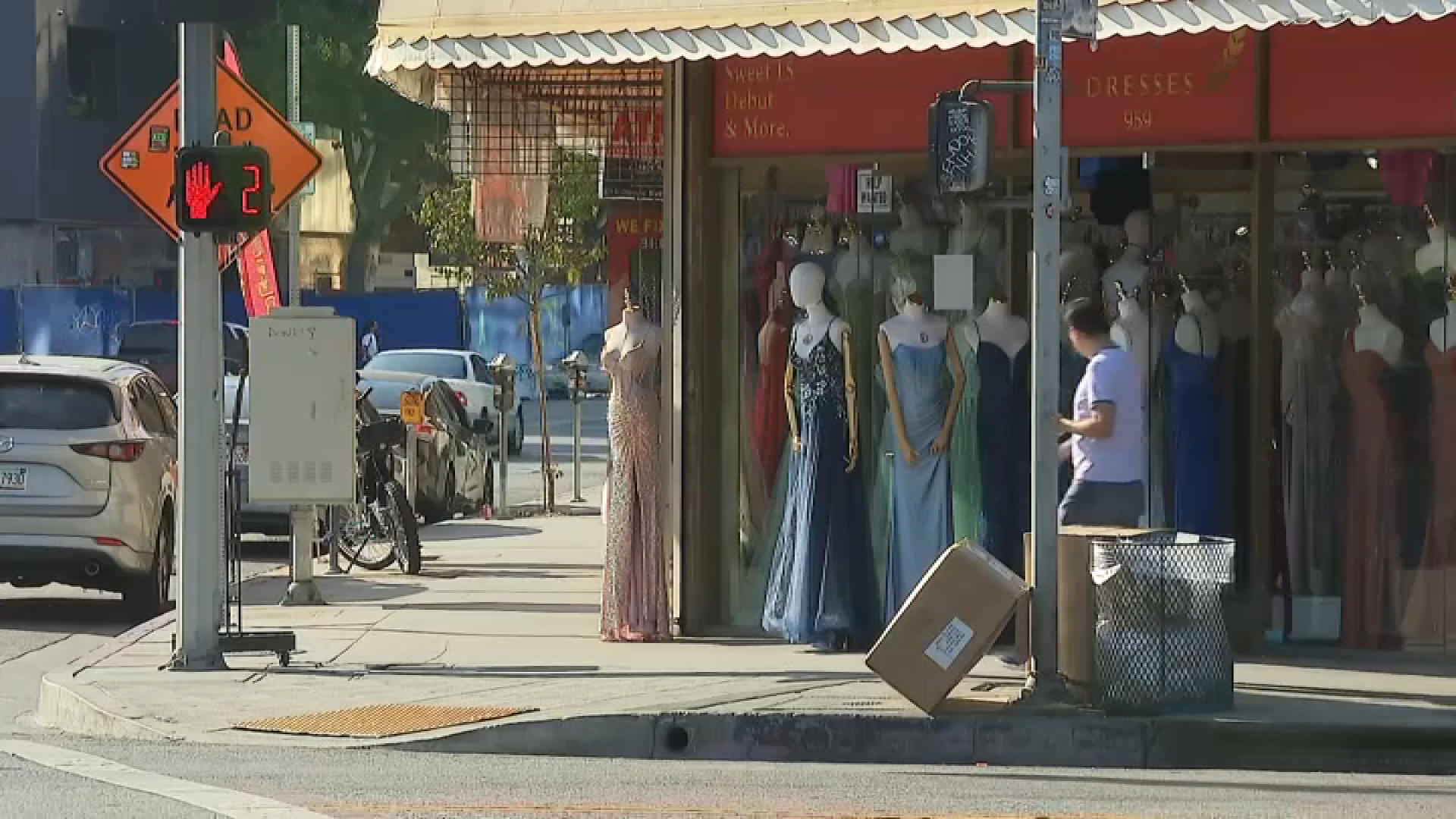 Fashion District experiencing dwindling sales due to immigration raids ...