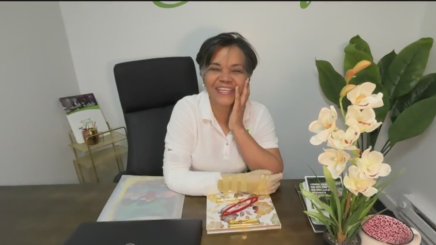 Bronx mother grows her business thanks to help from Ponce Bank, while ...